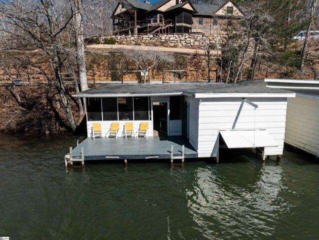 E Lakeshore Dr, Landrum, Home For Sale