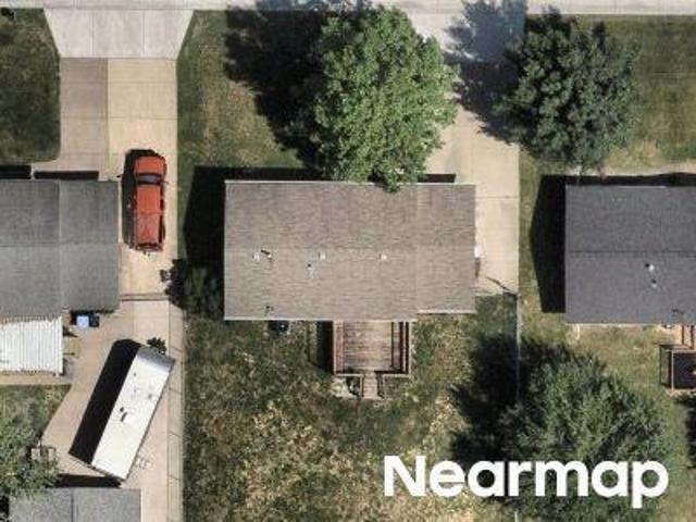 E Lamphere Dr