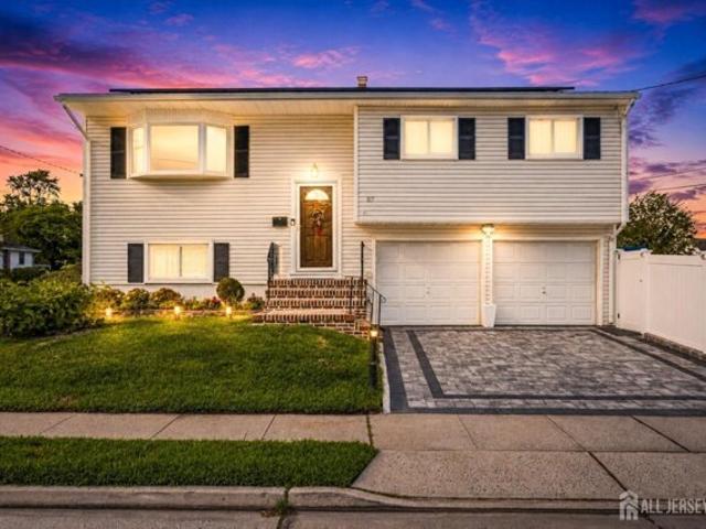 E Laurel St, Carteret, Home For Sale