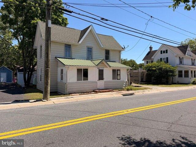 E Lillian St, Hebron, Home For Sale