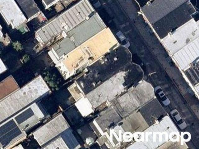 E Lippincott St