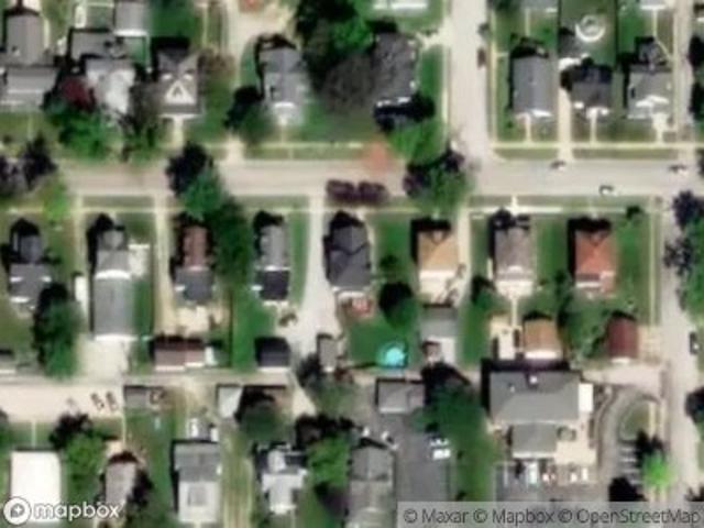 E Livingston St