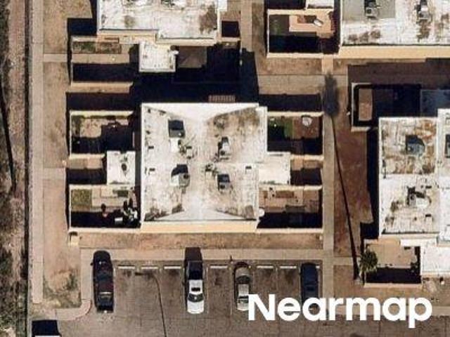 E Pueblo Ave