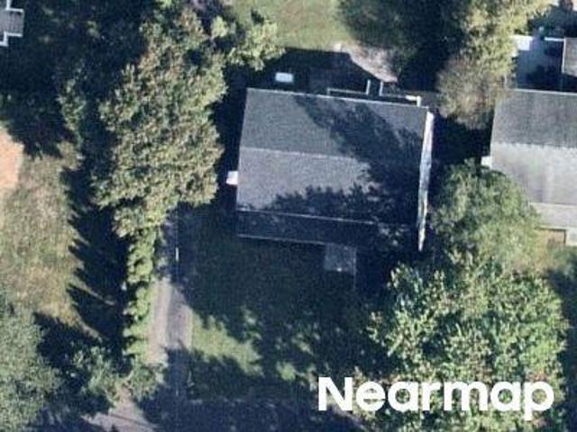 E Putnam Ave Apt 206