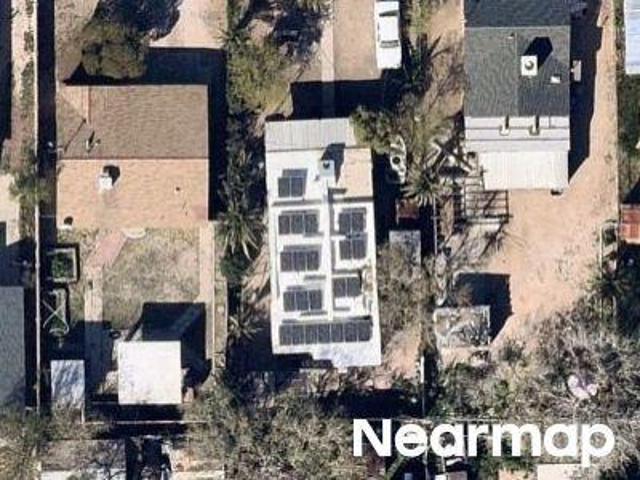 E Palmdale St