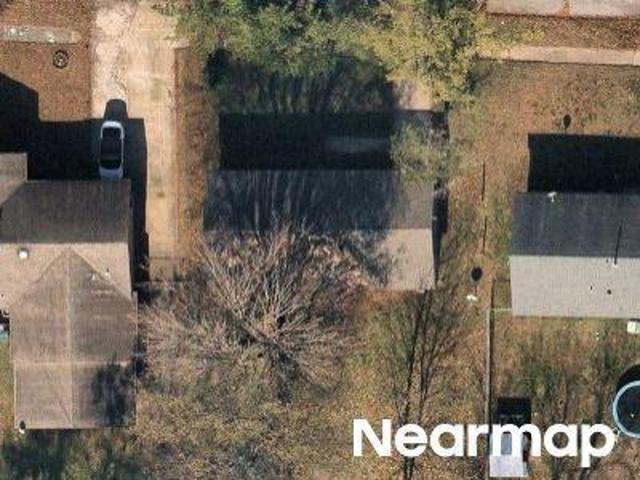 E Pecan St