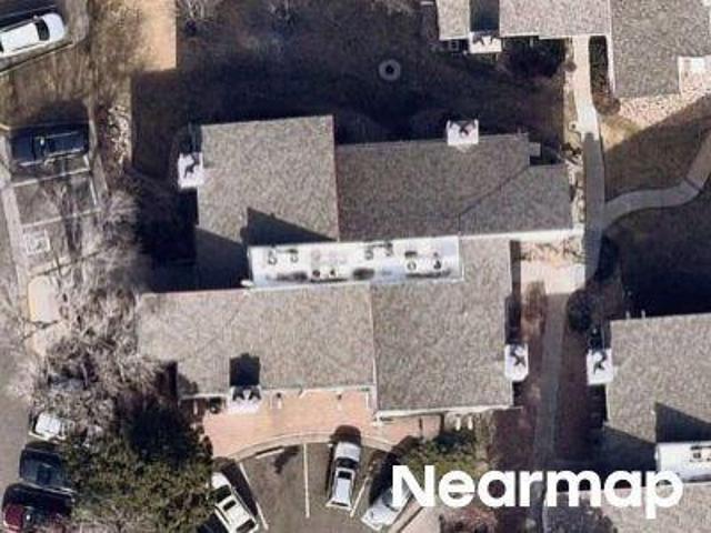 E Peakview Ave