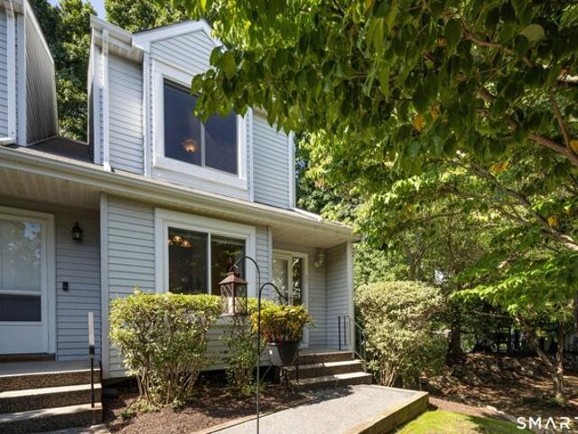 E Pembroke Rd Unit,danbury, Home For Sale