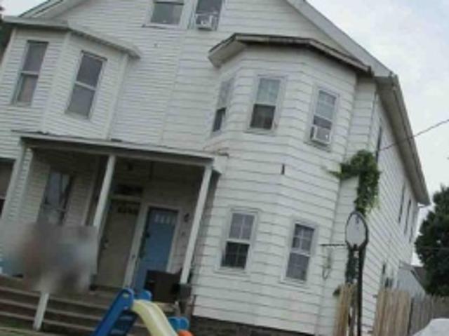 E Philadelphia Ave