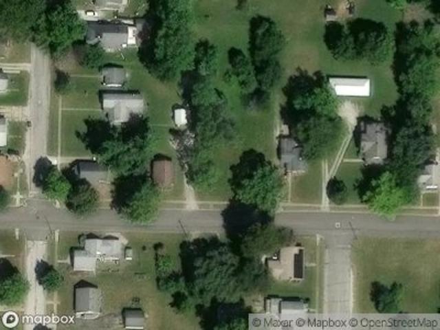 E Pierce St