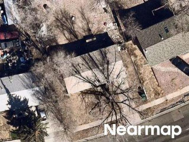 E Pikes Peak Ave