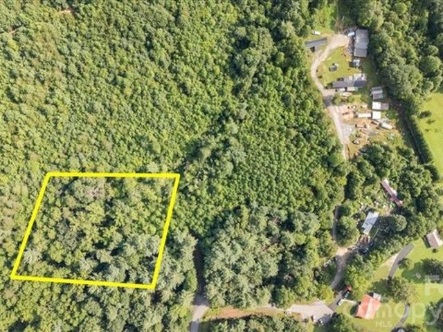 E Pine Hill Ave, Morganton, NC 28655
