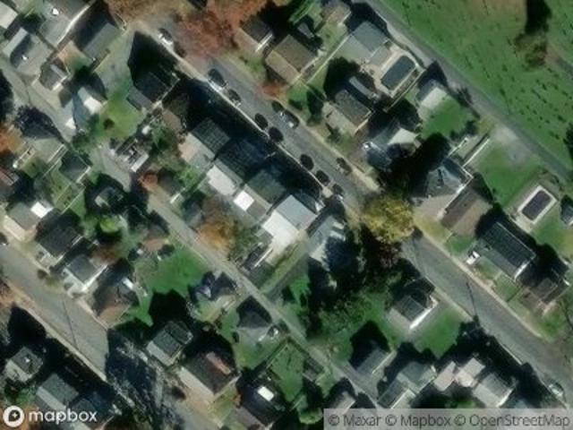 E Pine St