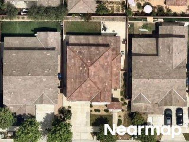 E Rutherford Dr