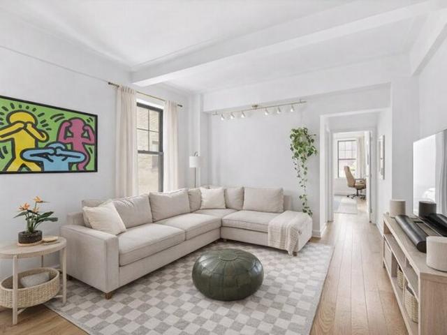 E Rd St Apt B, Manhattan, Property For Sale