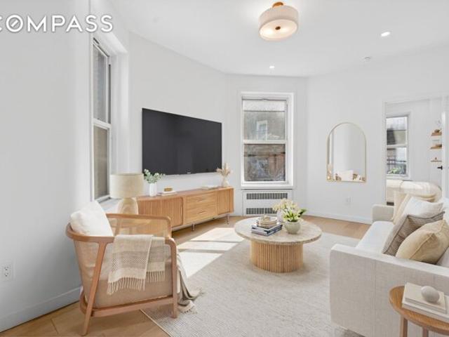 E Rd St Apt B, Manhattan, Property For Sale
