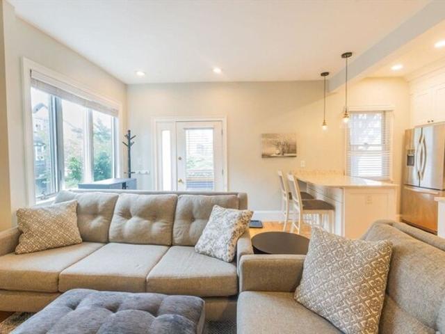 E Rd St Apt,boston, Condo For Sale