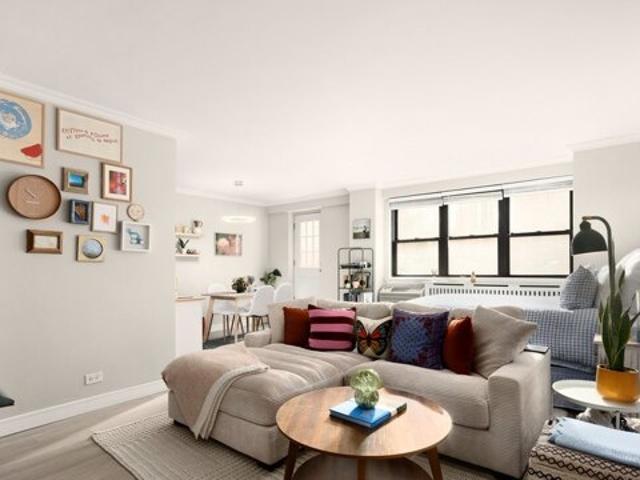 E Rd St Apt K, New York, Property For Sale