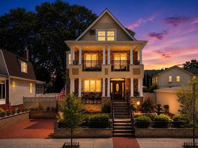 E Rd St, Bayonne, Home For Sale