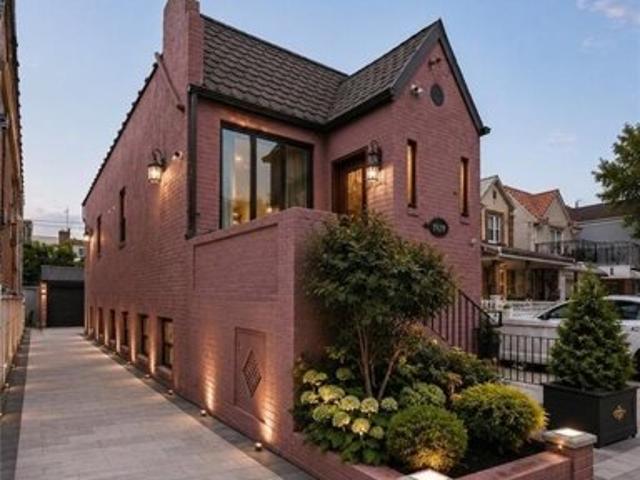 E Rd St, Brooklyn, Home For Sale