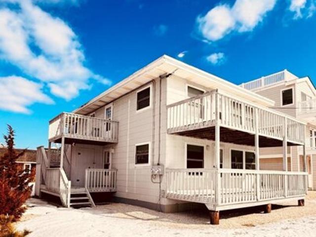 E Rd St, Harvey Cedars, Home For Sale