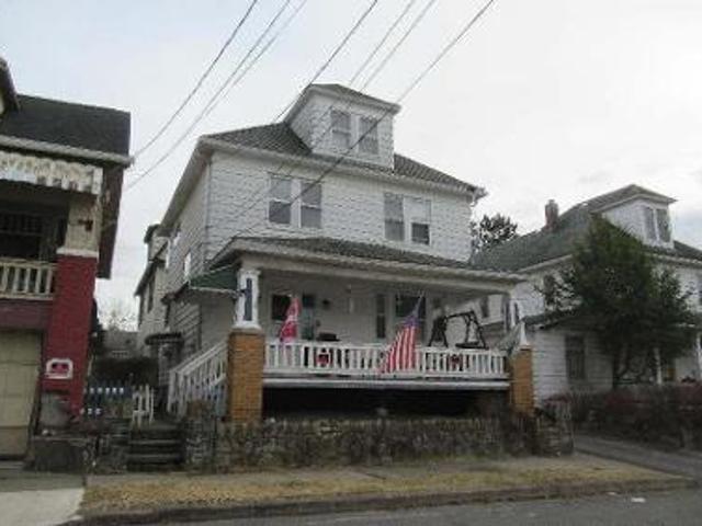 E Ridge St