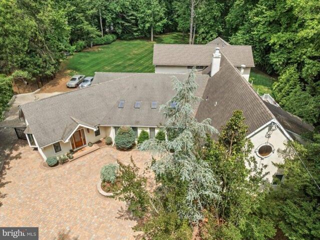 E Riding Dr, Cherry Hill, Home For Sale
