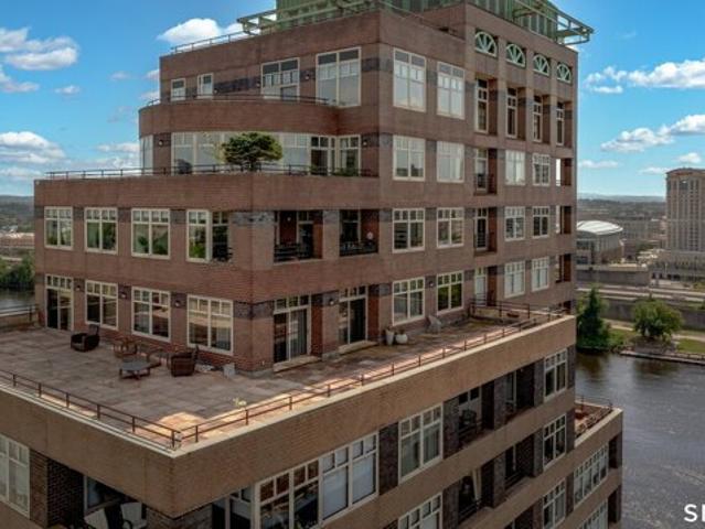 E River Dr Apt,east Hartford, Condo For Sale