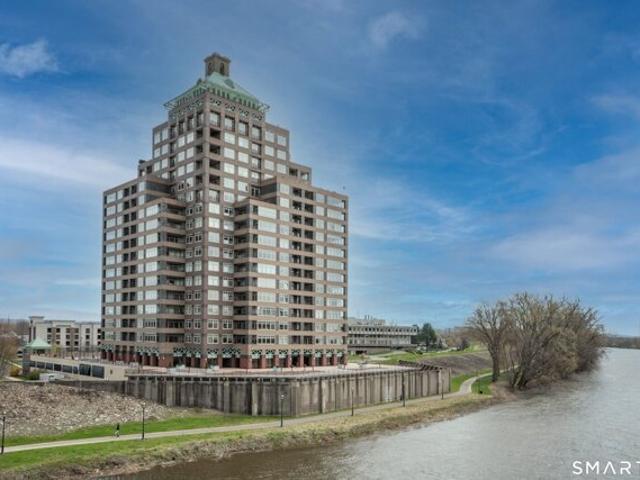 E River Dr Apt,east Hartford, Condo For Sale