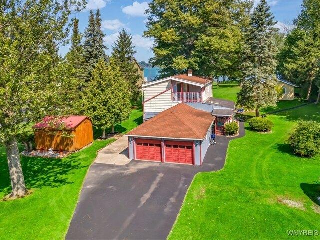 E River Rd, Grand Island, Home For Sale