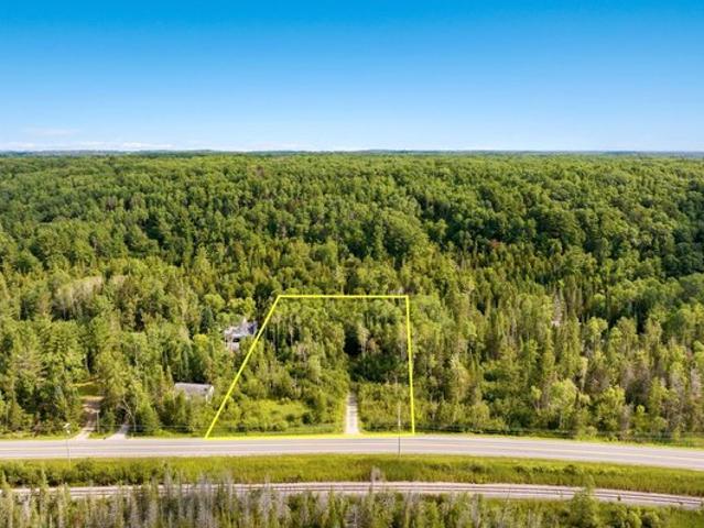 E River Rd, Traverse City, MI 49696