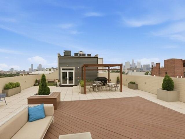 E St Apt,boston, Condo For Sale