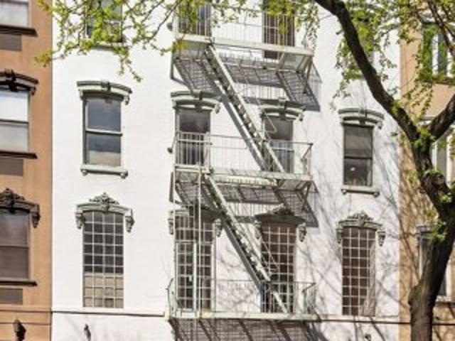 E St St, Manhattan, Home For Sale