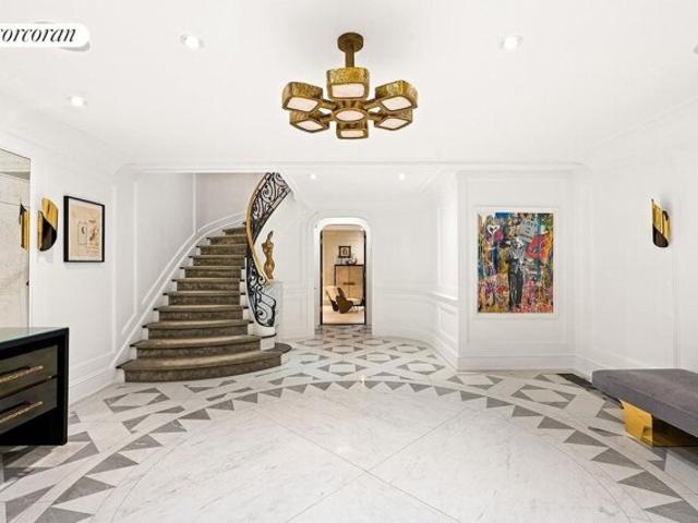 E St St, New York, Home For Sale