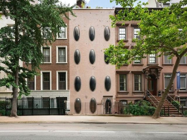 E St St, New York, Home For Sale