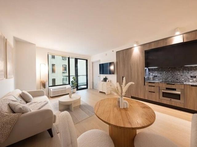 E St St Apt,new York, Condo For Sale