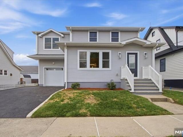 E St St, Clifton, Home For Sale