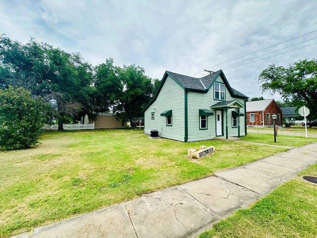 E St St, Lucas, Home For Sale