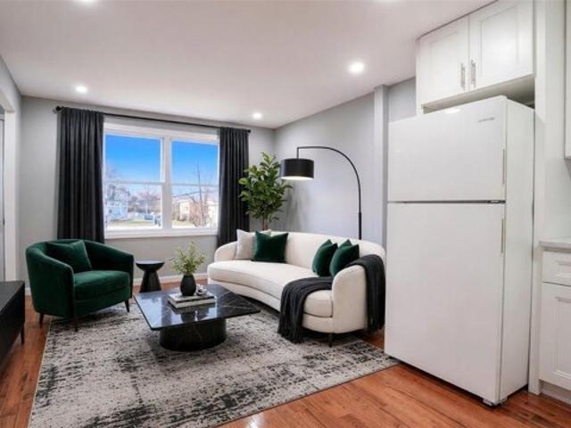 E St St Unit,brooklyn, Home For Sale