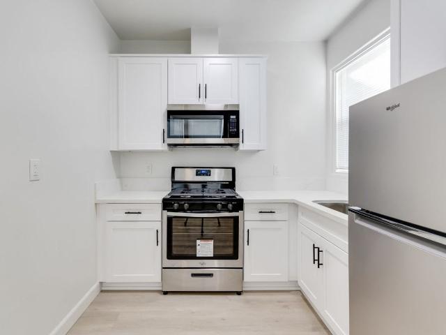 E Street Studio Apartment for Rent at 2967 E St, San Diego, CA 92102 Golden Hill