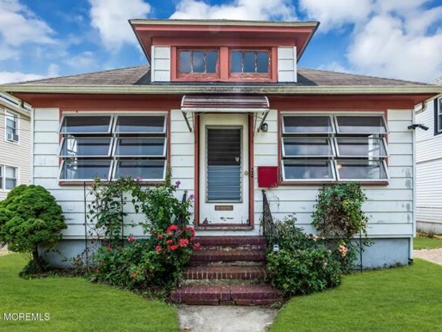 E Sunset Ave, Red Bank, Home For Sale