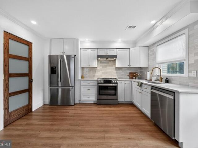 E Sutton Ave, Moorestown, Home For Sale
