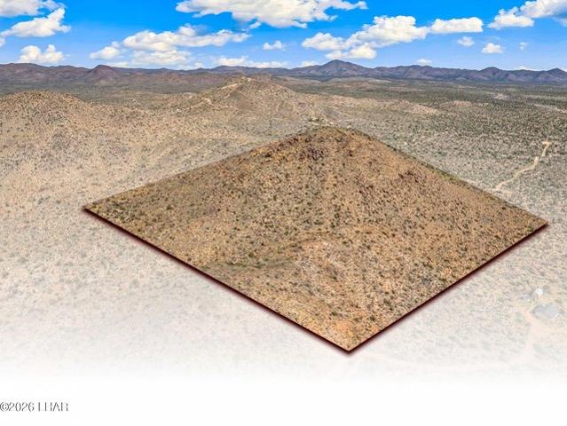 E Saguarro Rd, Yucca, AZ 86438