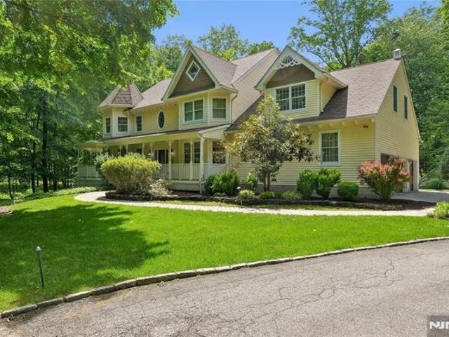 E Saddle River Rd, Upper Saddle River, Home For Sale