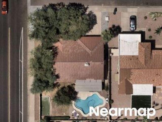 E Sahuaro Dr