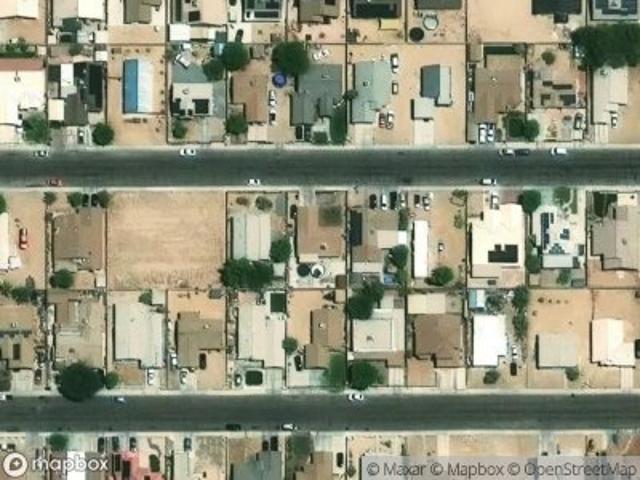 E San Luis Ln