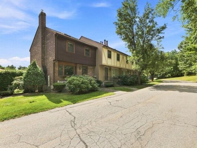 E Scotty Hollow Dr Unit E, Chelmsford, Condo For Sale