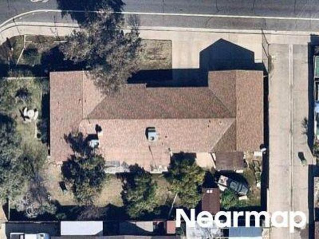 E Sequoia Dr