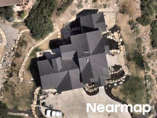 E Seven Oaks Ln