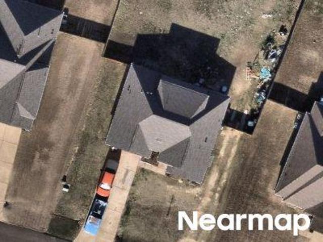 E Shelburne Ln
